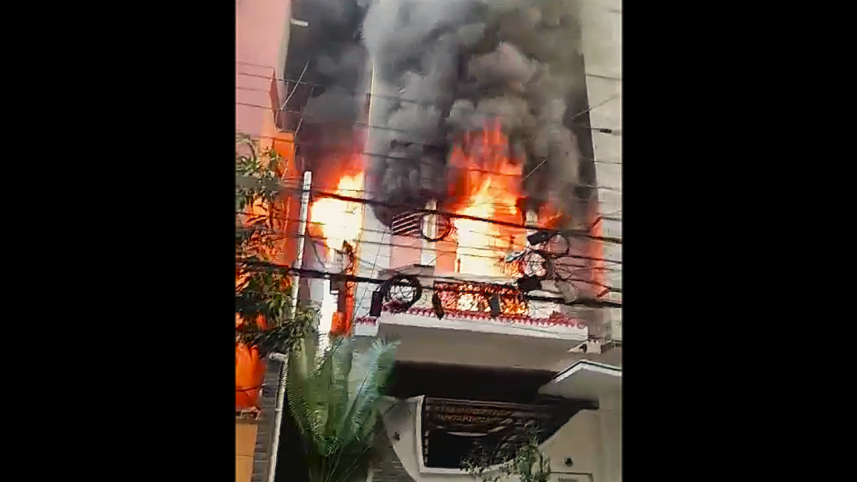 Uttara Building Fire Death | Six killed in Uttara building fire: Police ...