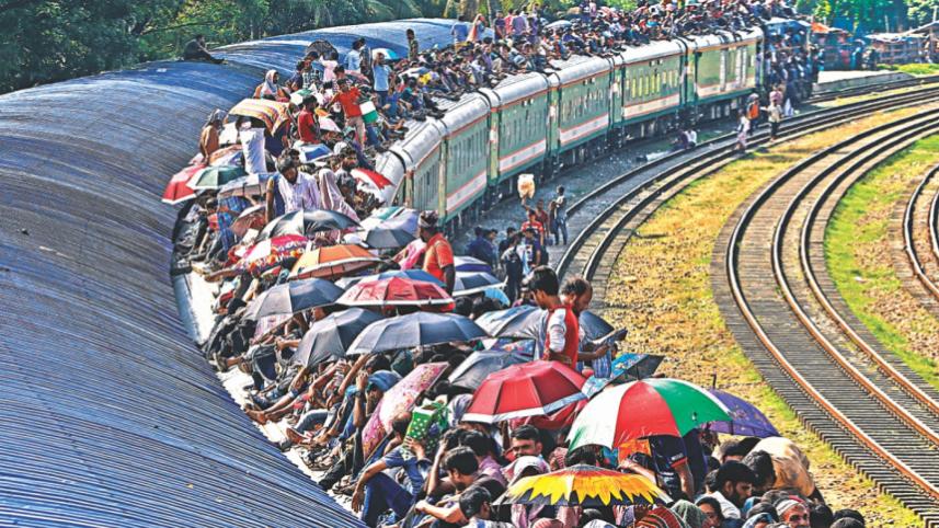 Action against rail officials if passengers travel on train roof: HC ...