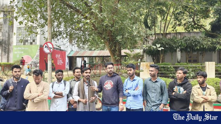 CU students’ human chain demands transparency in post-uprising ...
