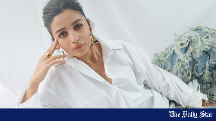 Alia stuns as Keya in first look for ‘Heart of Stone’ | The Daily Star