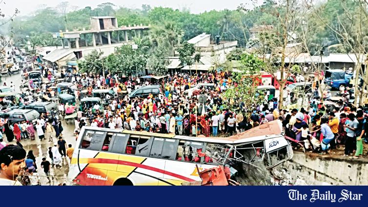 Expressway Tragedy: Everything was wrong with the bus | The Daily Star